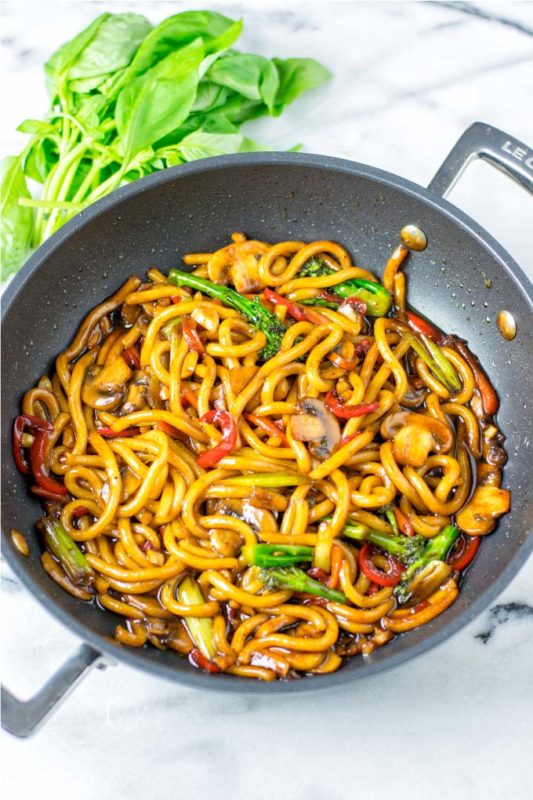 Drunken Noodles [vegan] - Contentedness Cooking